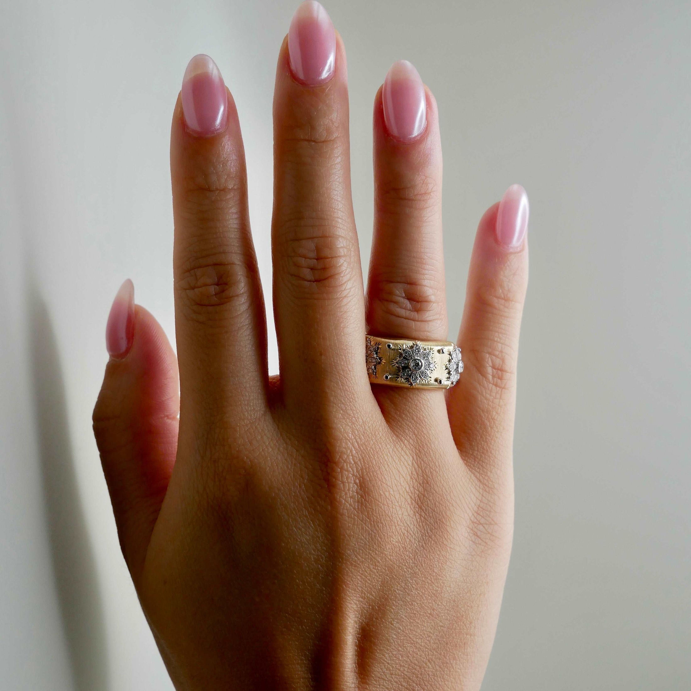 18K Gold Engraved Fabric Silk Diamond Ring | discomarshmallow